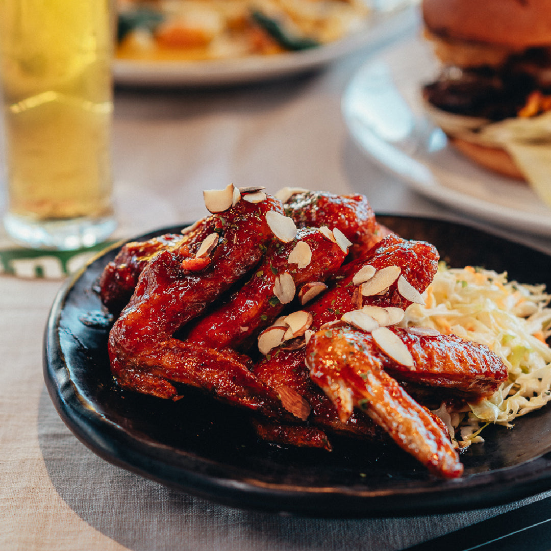 [Starter] Spicy Chicken Wings – johnnyssteak